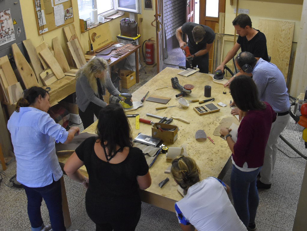 INCENTIVE: Woodcraft workshop as art - KONGRES – Europe Events and ...